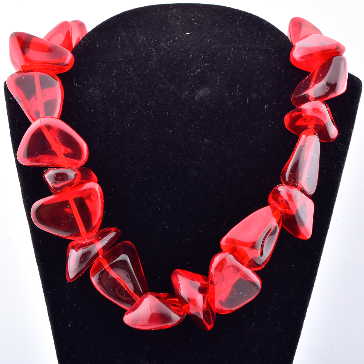 R SOBRAL-- SOFISTICADO COLAR EM CONTAS DE RESINA, NO TO